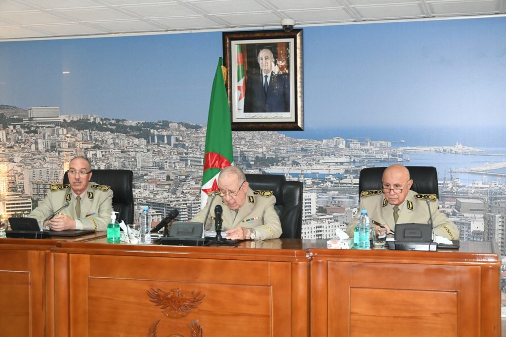 Le Général-Major M'henna Djebar nouveau directeur de la sécurité ...