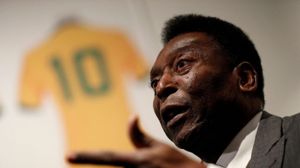 Le «roi» Pelé, légende du football, s'est éteint - DIA