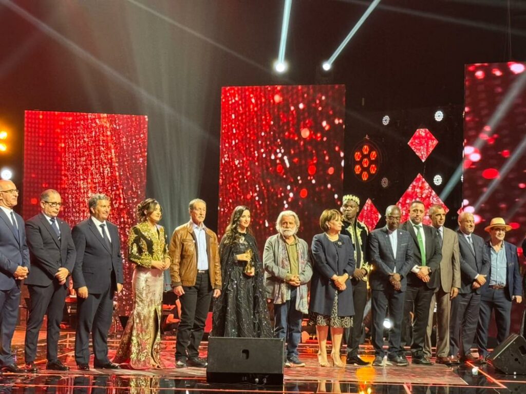 Une finale haute en émotion pour « Alhan Wa Chabab », vitrine du talent ...